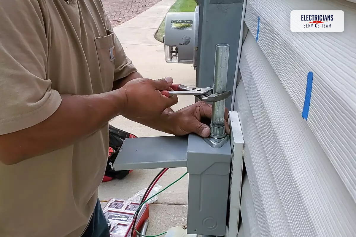 Electricians Service Team - Location - Mount Davidson Manor