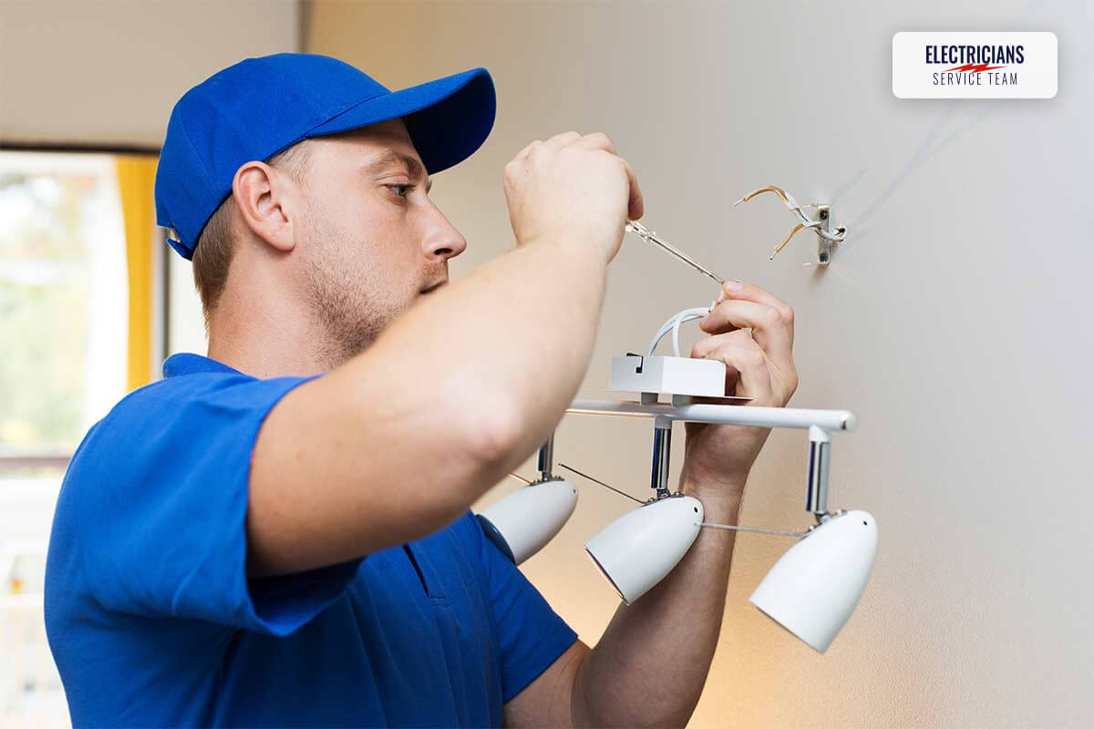 Electricians Service Team - Location - National City